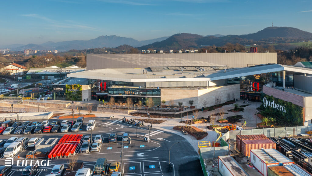 Garbera Shopping Centre in San Sebastián enlarged