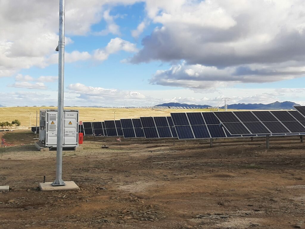 The Miraflores solar plant for Naturgy in Badajoz is underway